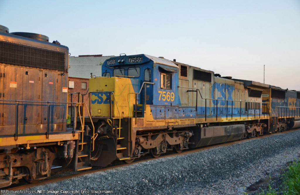 CSX 7569